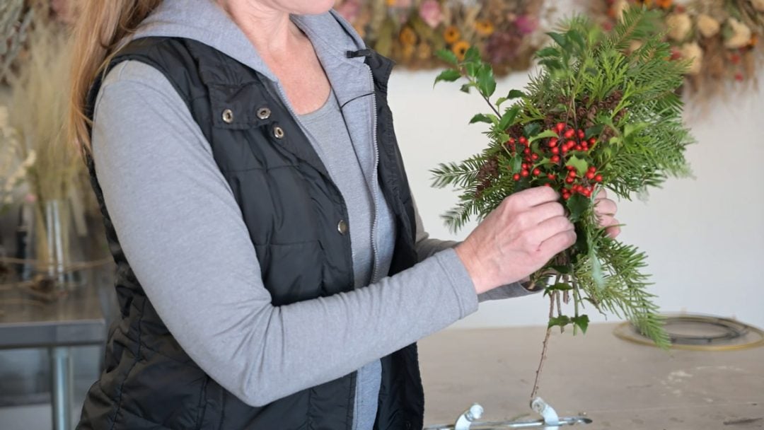 How to Make a Wreath — Homesteading Family