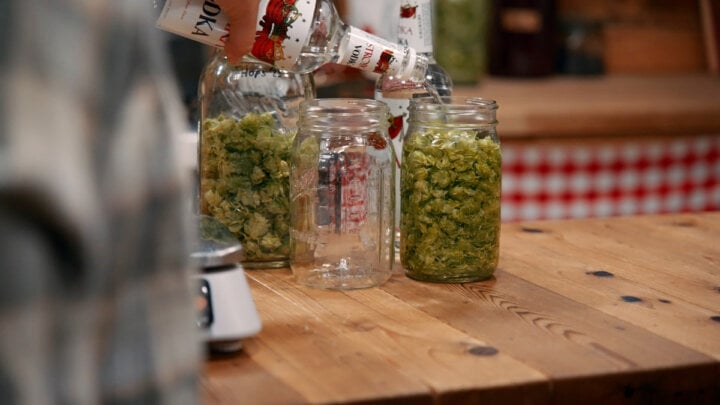 How to Make a Tincture (Using the Ratio Method) — Homesteading Family