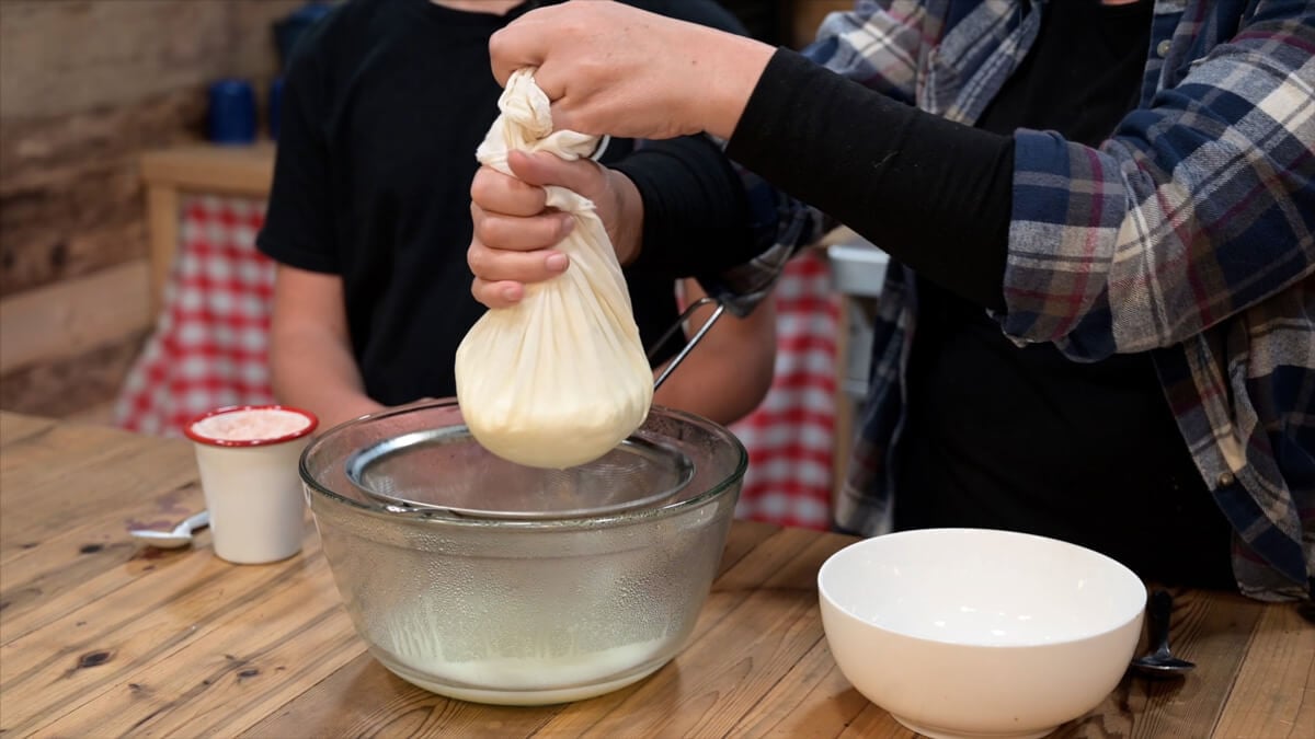 Chevre Cheese Recipe (Goat's Milk Cheese) — Homesteading Family