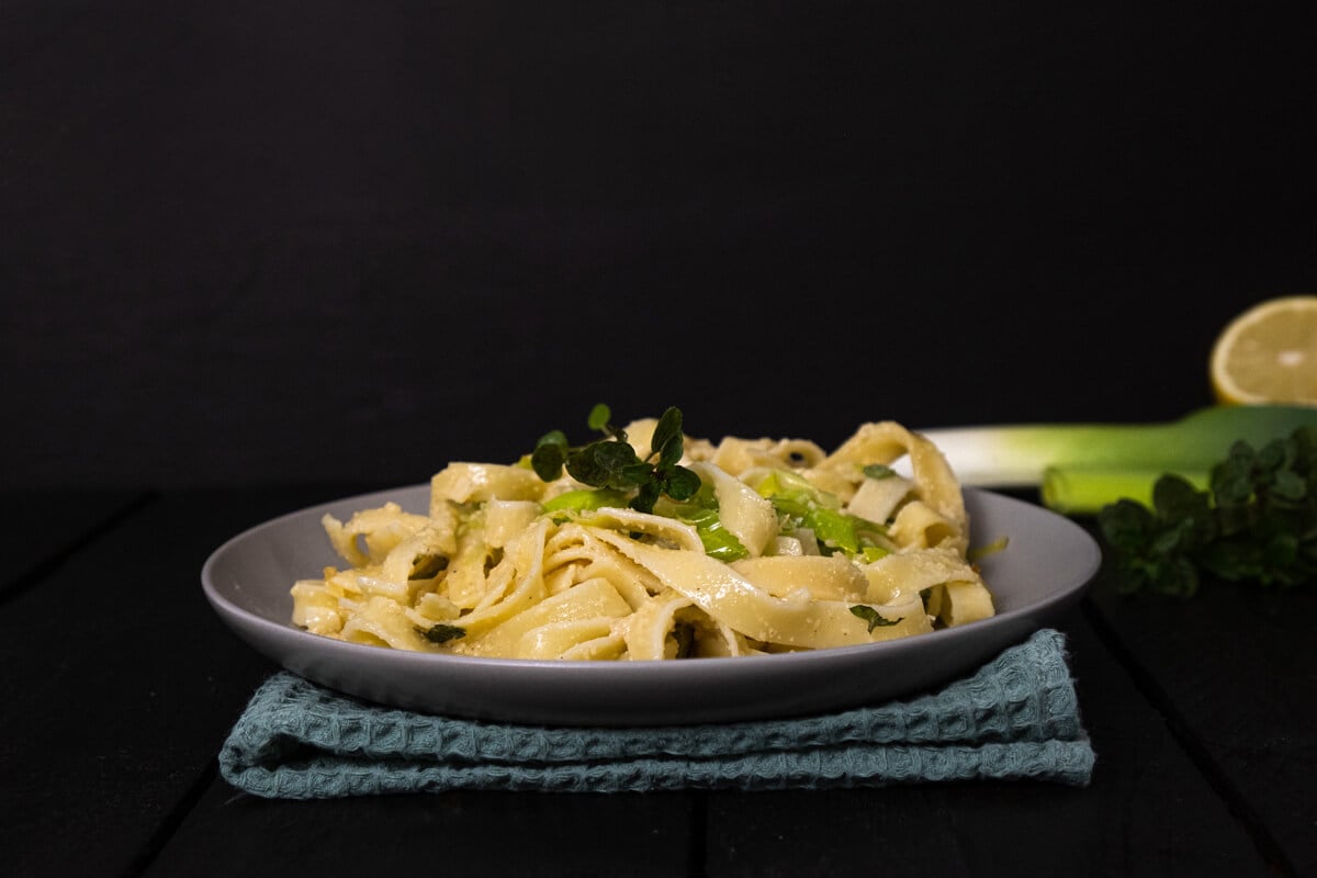 Creamy Leek Pasta Recipe | Quick & Delicious — Homesteading Family