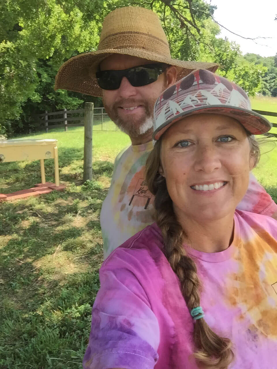 Must-Have Beekeeping Supplies (For the Beginner Beekeeper ...