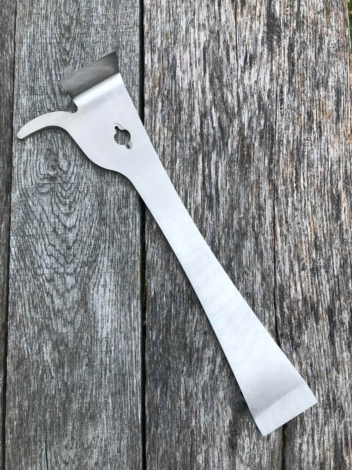 Must-Have Beekeeping Supplies (For the Beginner Beekeeper ...