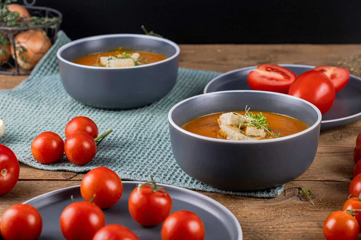 Instant Pot Tomato Soup (Quick, Creamy, and Comforting) — Homesteading ...