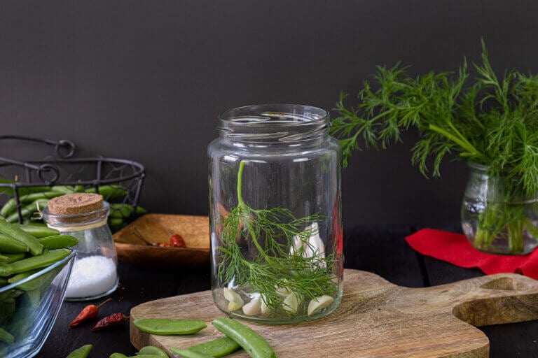 Crunchy Pickled Snap Peas Recipe — Homesteading Family