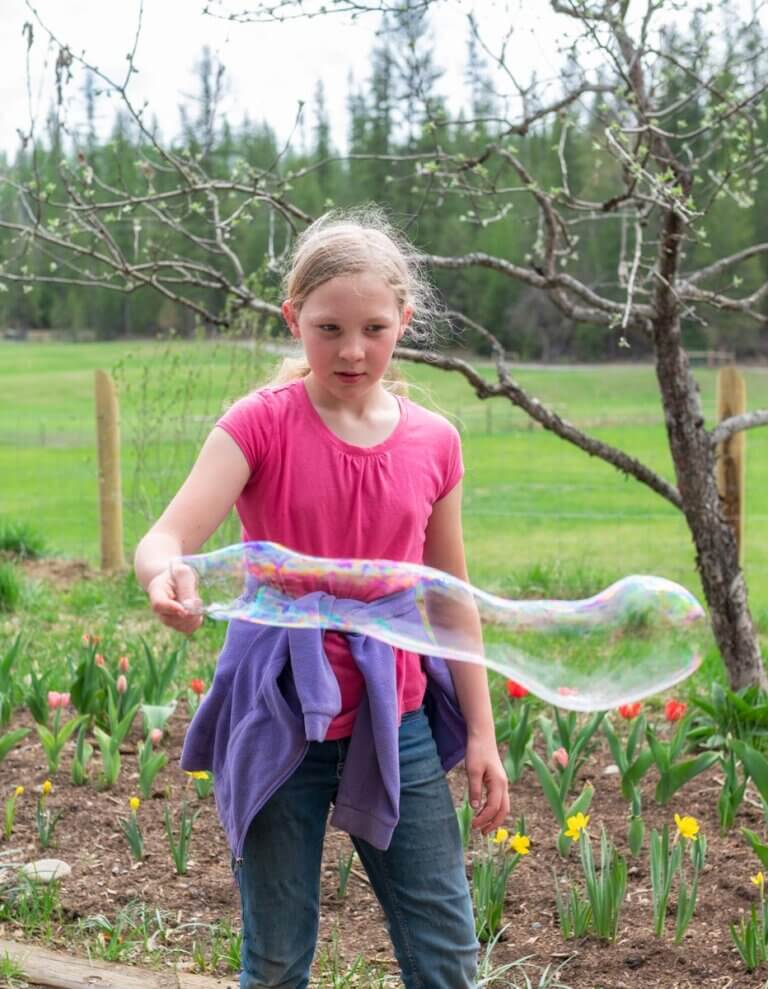 DIY Bubble Solution: Easy Homemade Fun for All Ages — Homesteading Family