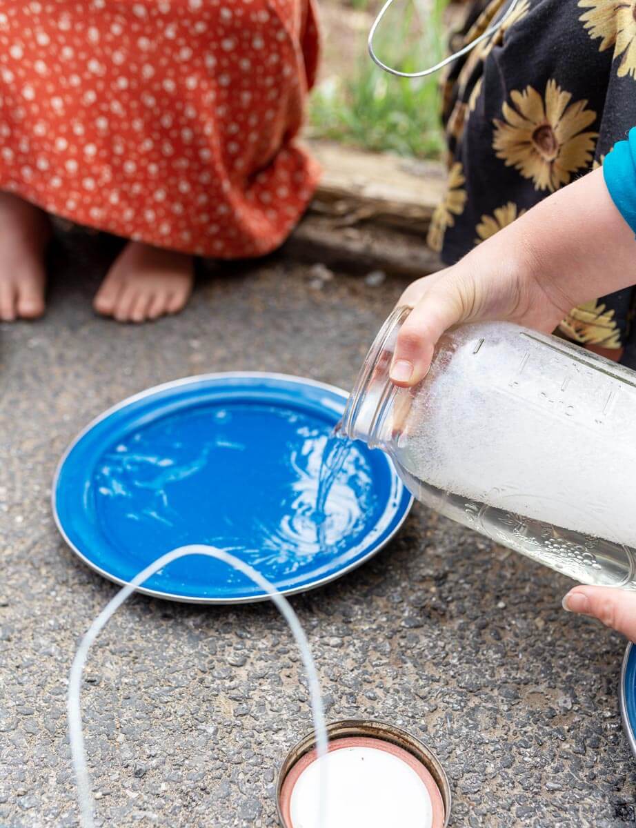 DIY Bubble Solution: Easy Homemade Fun for All Ages — Homesteading Family