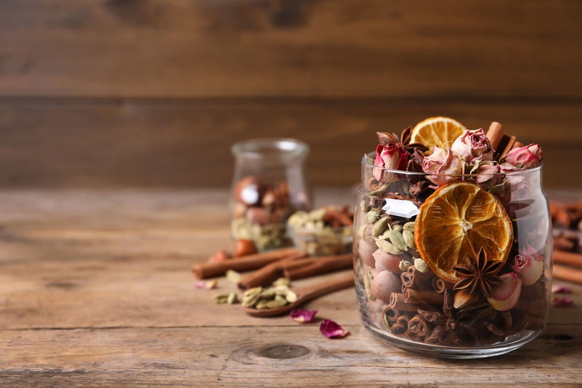 Homemade Stovetop Potpourri — Homesteading Family