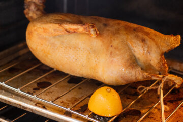 Roast Goose Recipe: A Crispy Holiday Classic — Homesteading Family